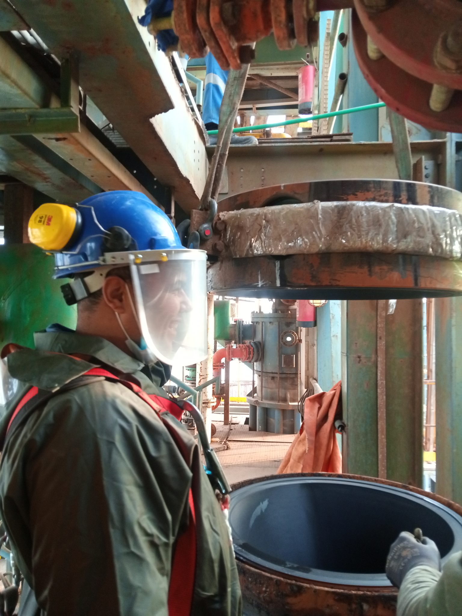 Overhauling for HCL furnace E – CA Plant – MENCO Group